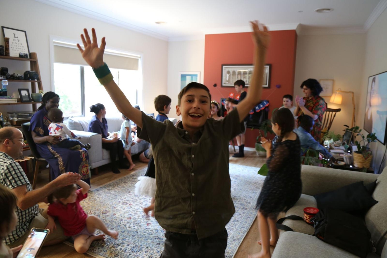 Celebrating Ayyam-i-Ha in groups – Australian Baha'i Horizons